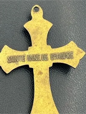 Jewelry | Jesus Cross Crucifix Religious Gold Tone Pendant Vintage ...